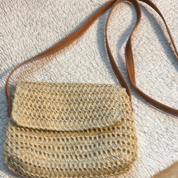 Universal Thread | Bags | Universal Thread Tan Crossbody Bag With Woven ...
